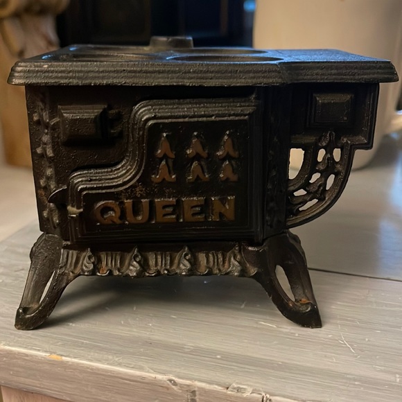 Art | Vintage Queen Cast Iron Salesman Sample Stove | Poshmark